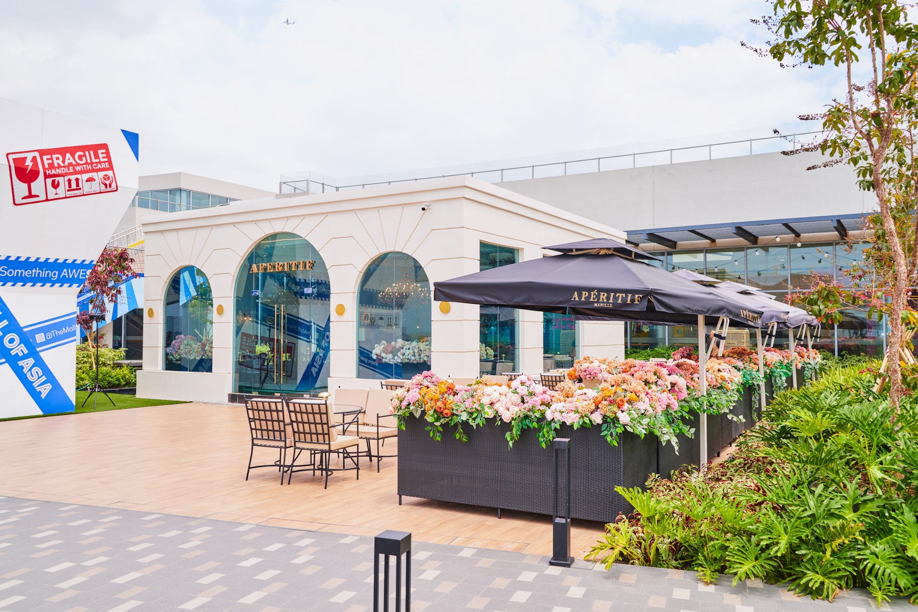 Our Cafes – Aperitif